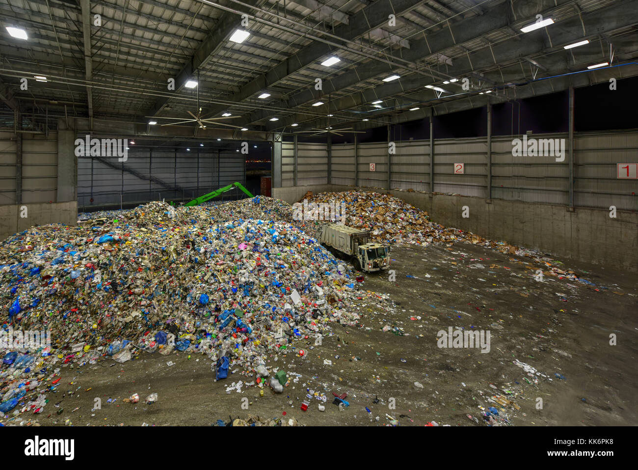 Sims municipal recycling facility hi-res stock photography and images ...