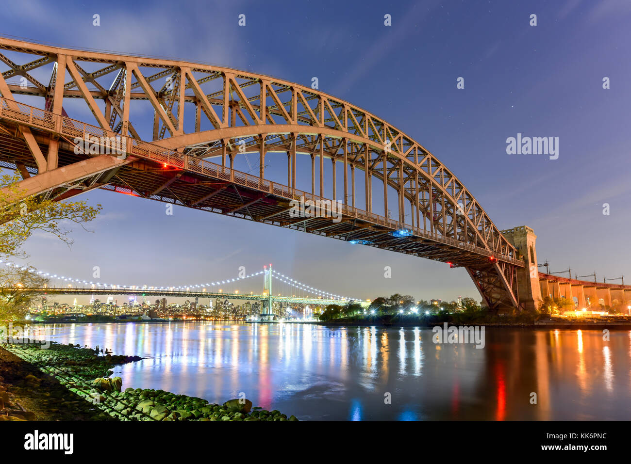 Hell Gate Bridge and Triboro Bridge at night, in Astoria, Queens, New ...