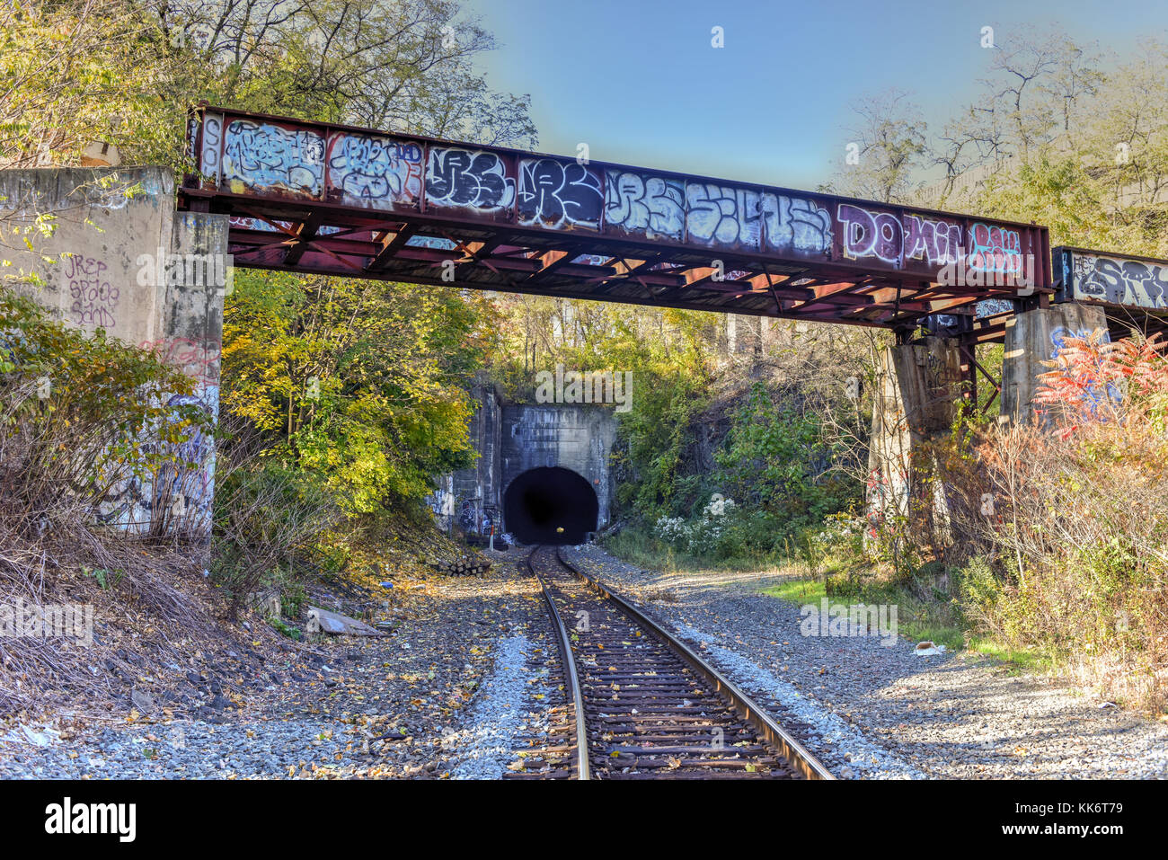 Train tracks going through Jersey City, New Jersey Stock Photo - Alamy
