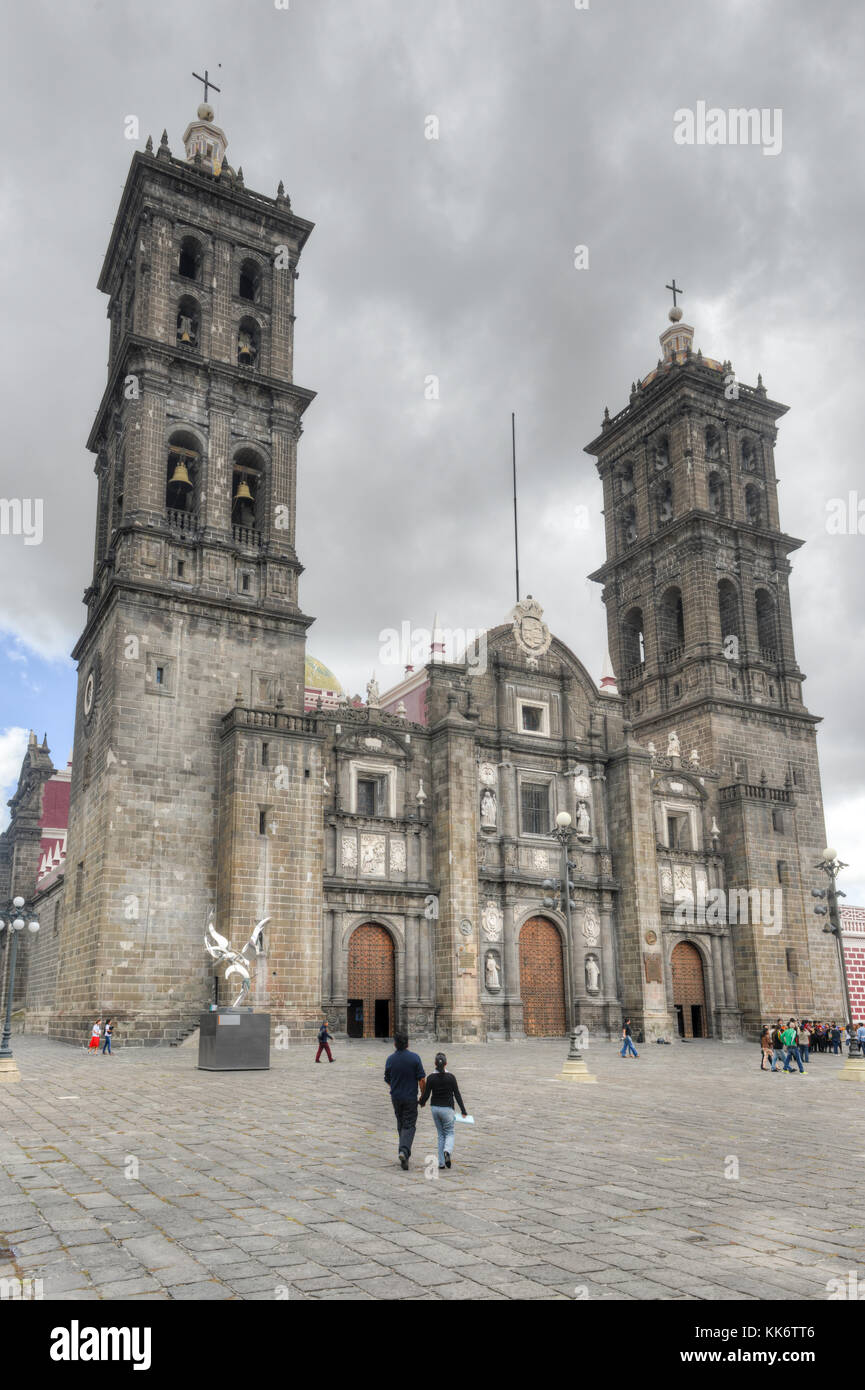 Puebla cathedral hi-res stock photography and images - Alamy