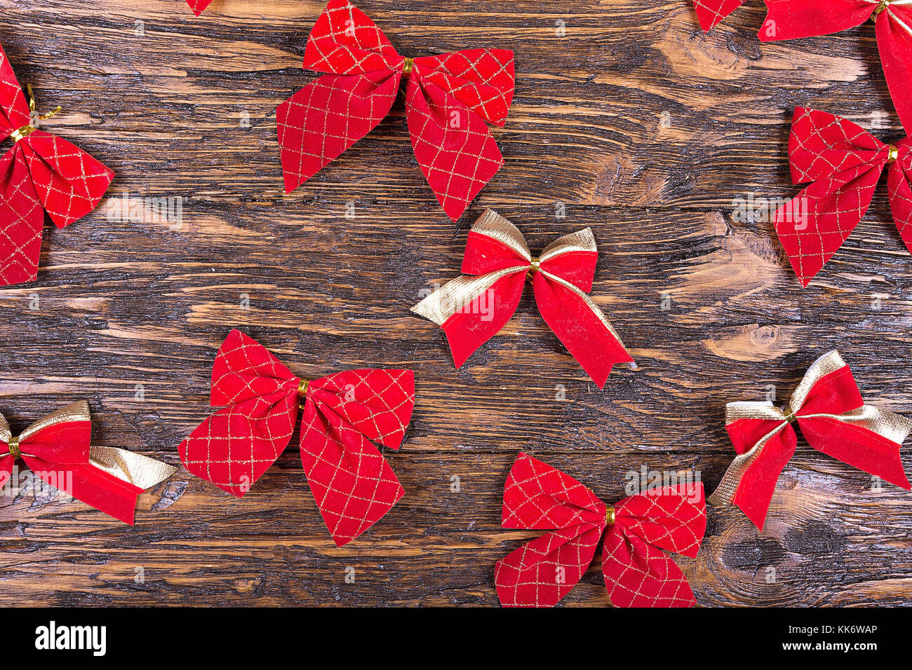 Open tree knot hi-res stock photography and images - Alamy