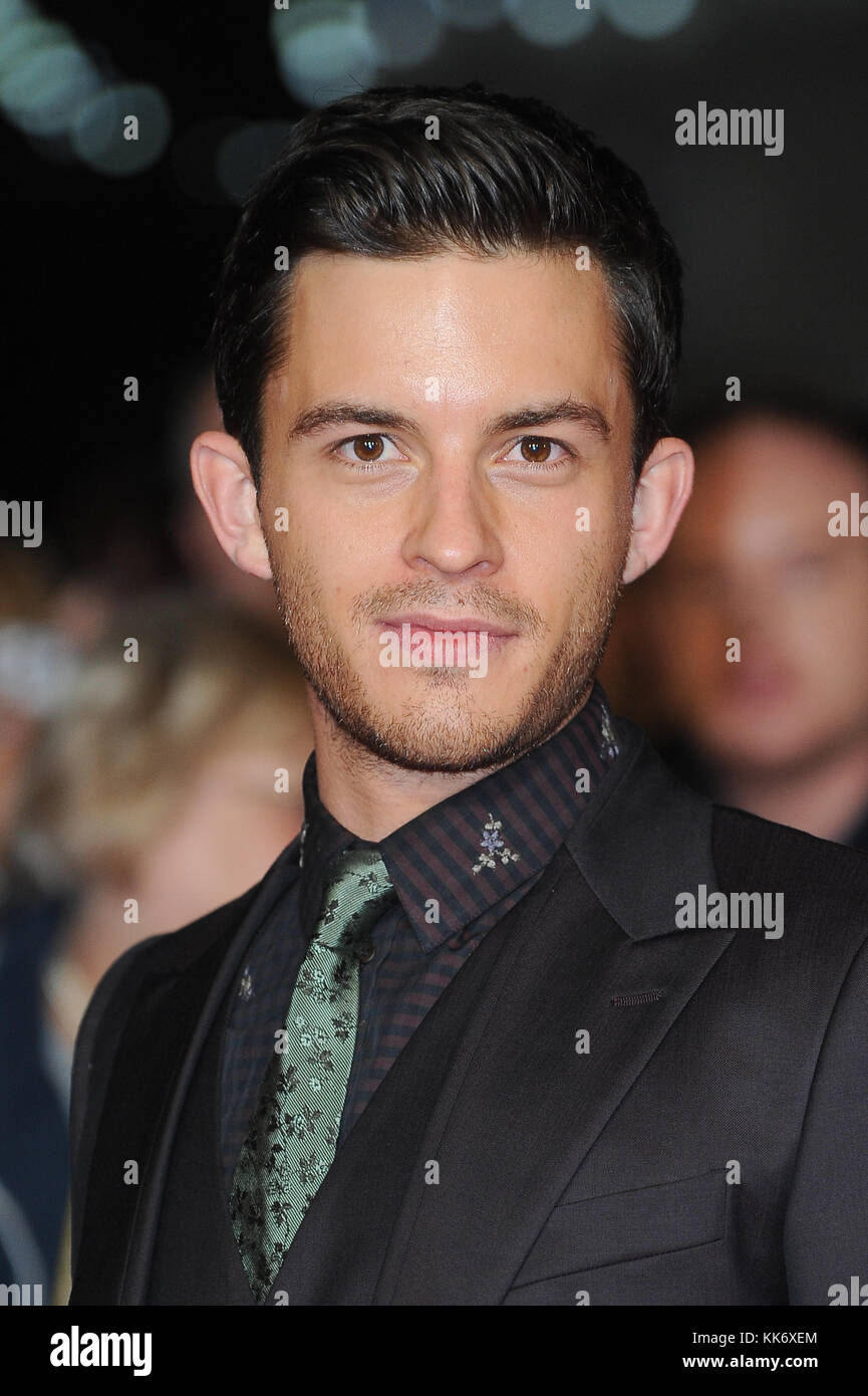 Jonathan bailey hi-res stock photography and images - Alamy