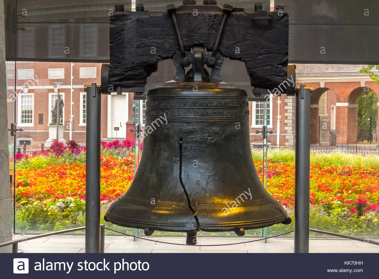 Liberty Bell Center Philadelphia High Resolution Stock Photography and ...
