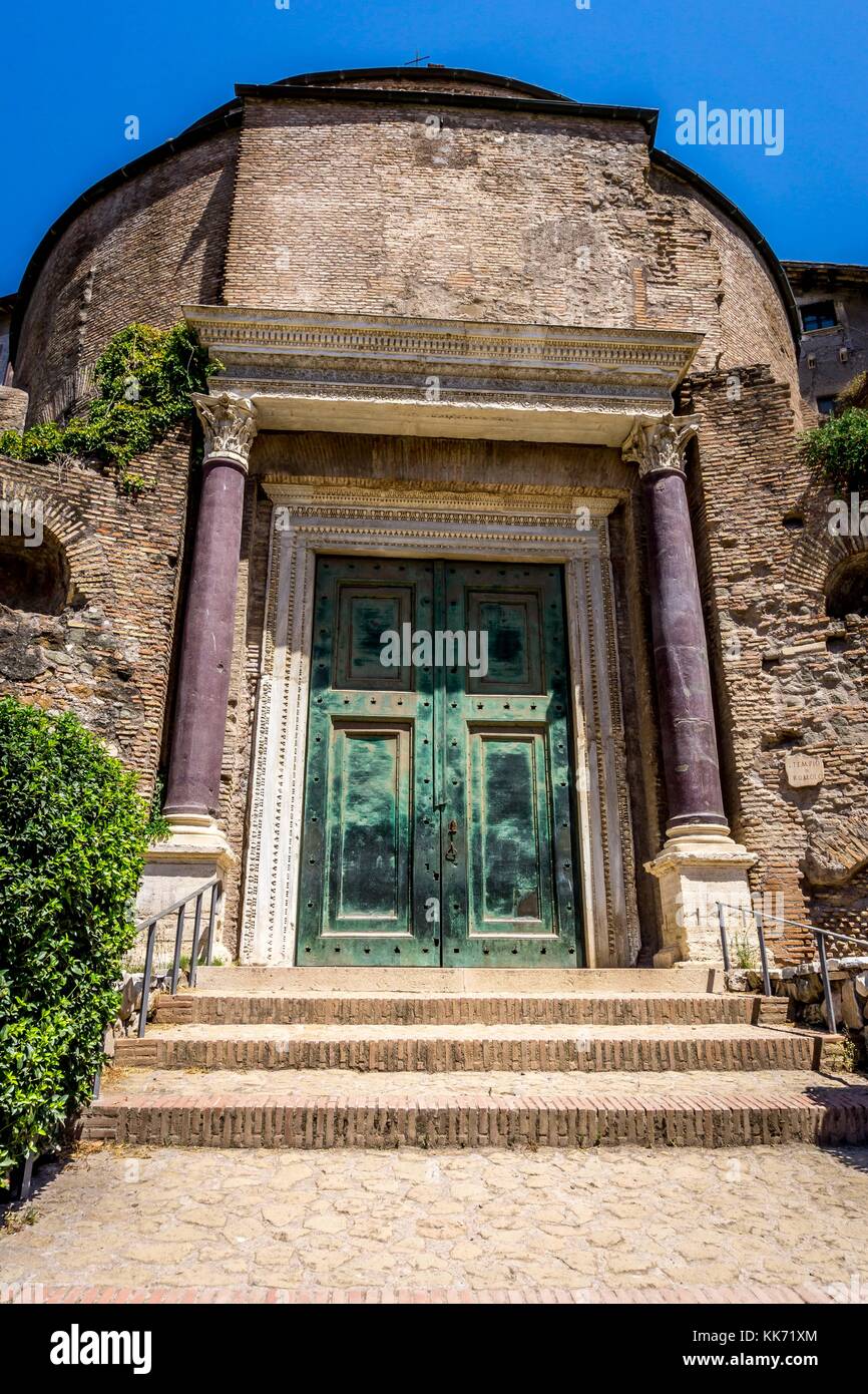 Temple Of Romulus, Roman Forum, Rome, Italy Stock Photo - Alamy