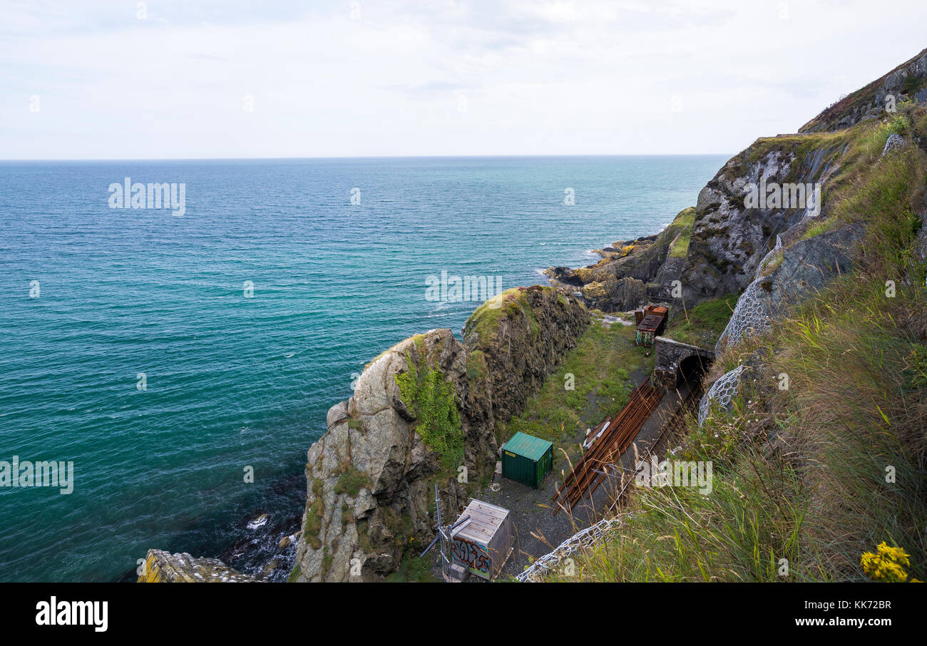 Train tunnel through rocks hi-res stock photography and images - Alamy