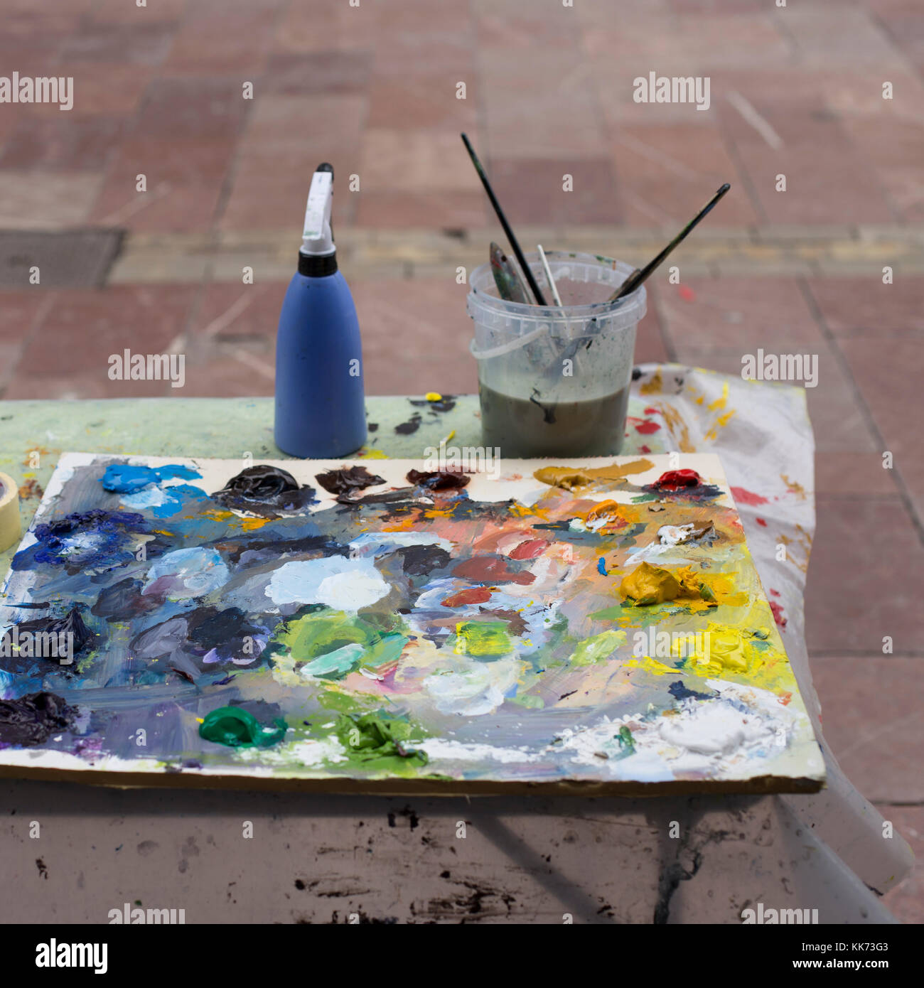 Summer color palette hi-res stock photography and images - Alamy