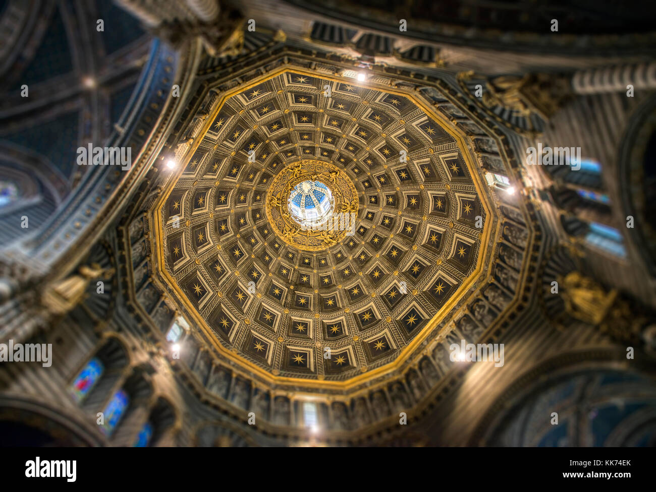 Siena cathedral interior dome hi-res stock photography and images - Alamy