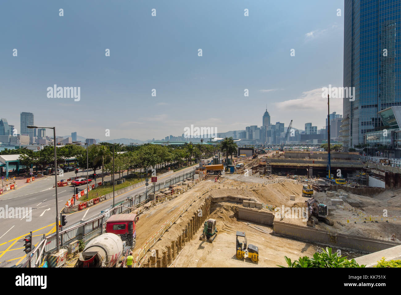 Hong kong construction workers hi-res stock photography and images - Alamy