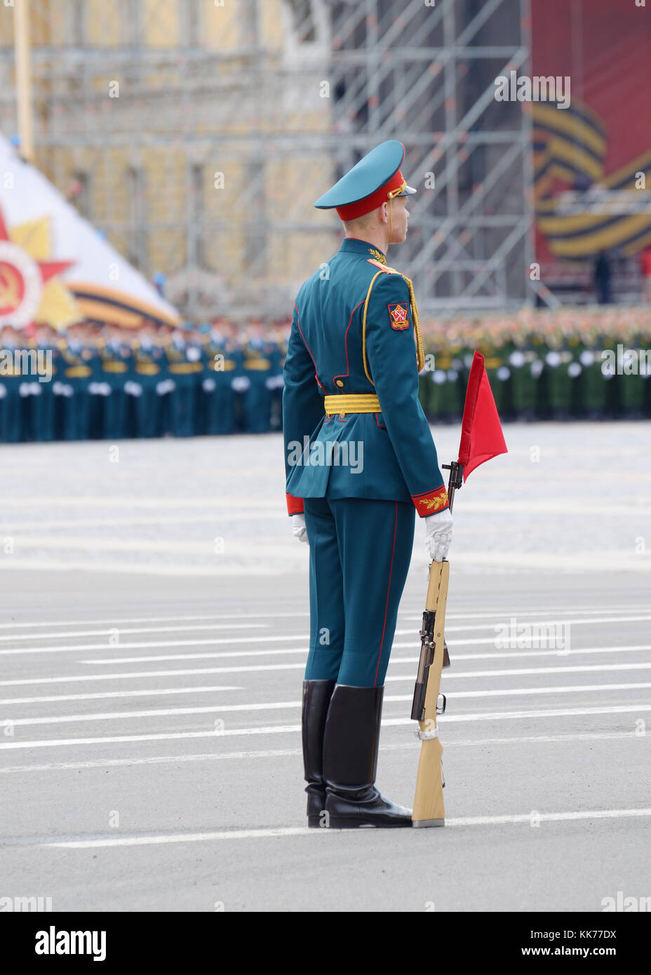 Red army soldier with rifle on guard hi-res stock photography and ...