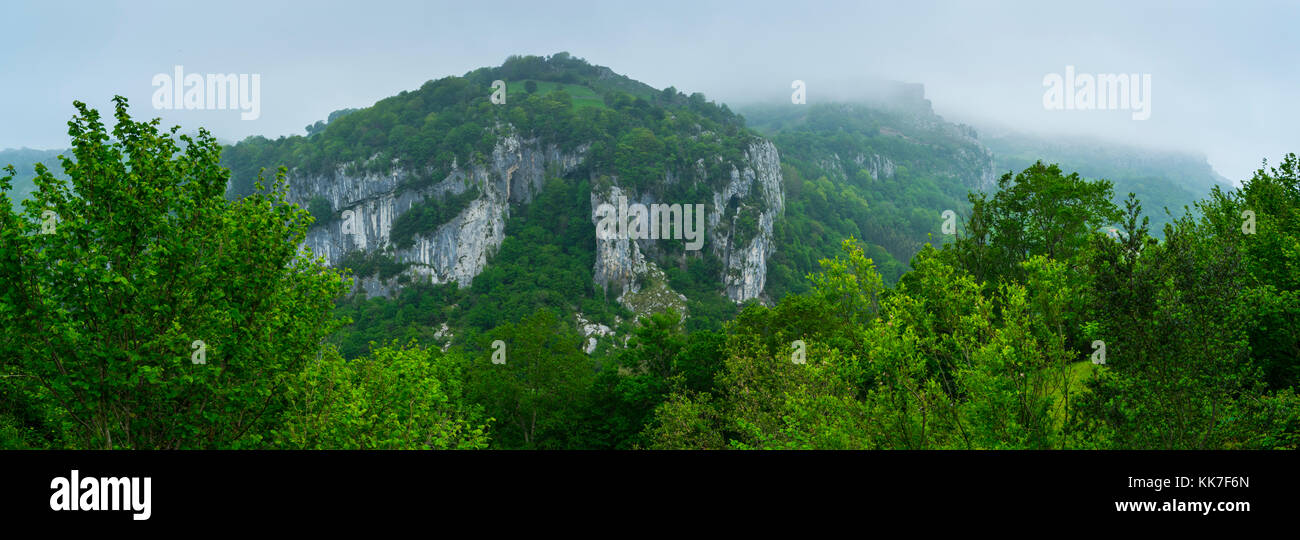 Miera Valley, Valles Pasiegos, Cantabria, Spain, Europe Stock Photo - Alamy