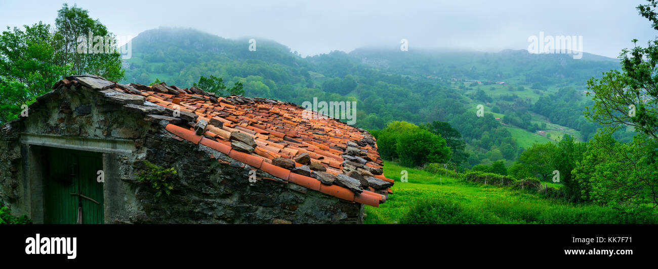 Miera Valley, Valles Pasiegos, Cantabria, Spain, Europe Stock Photo - Alamy