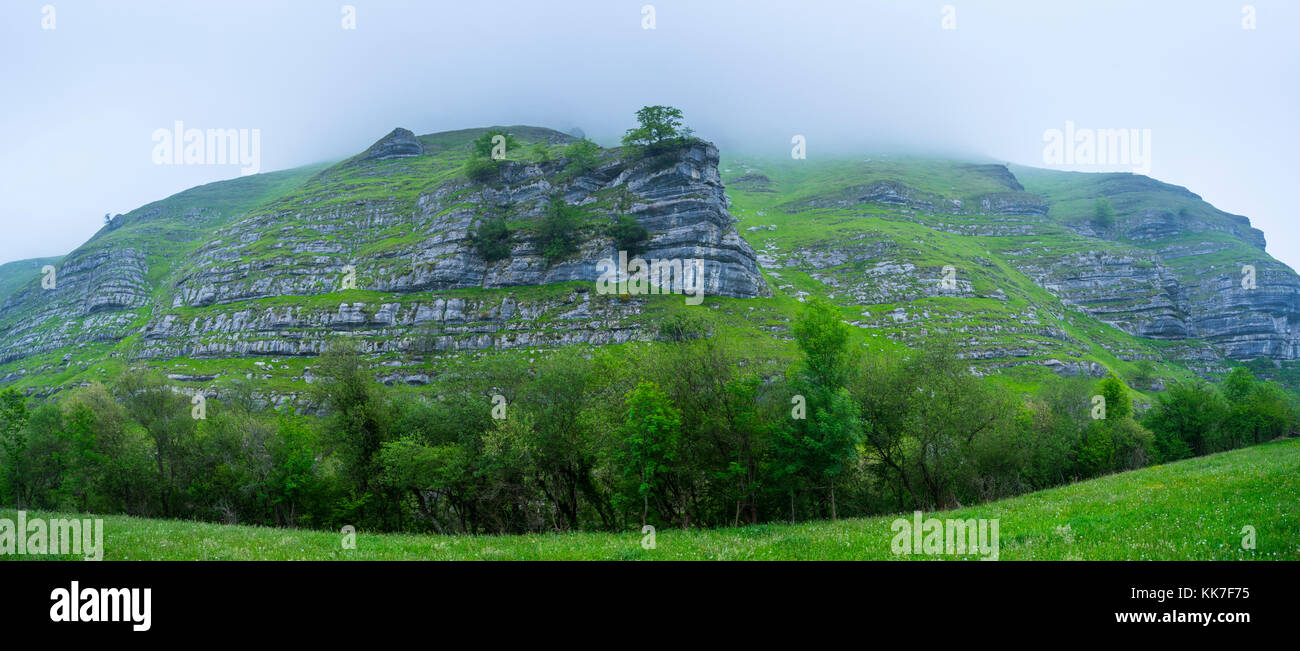 Miera Valley, Valles Pasiegos, Cantabria, Spain, Europe Stock Photo - Alamy