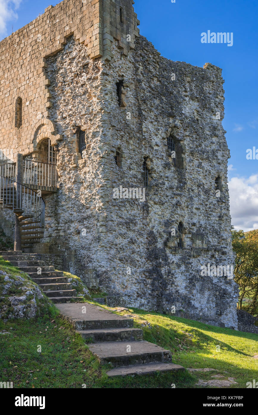 Close up of the Peveril Castle Stock Photo - Alamy