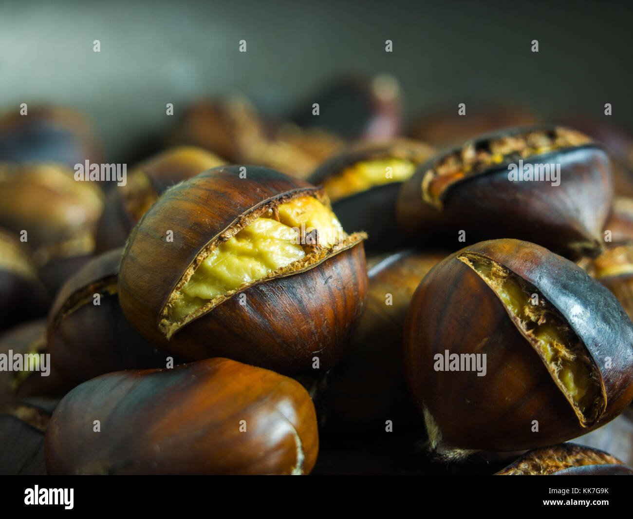 Hot Chestnut Stock Photos & Hot Chestnut Stock Images - Alamy