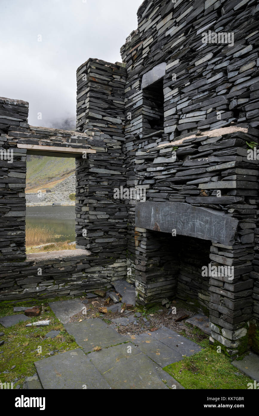Quarries in north wales hi-res stock photography and images - Alamy