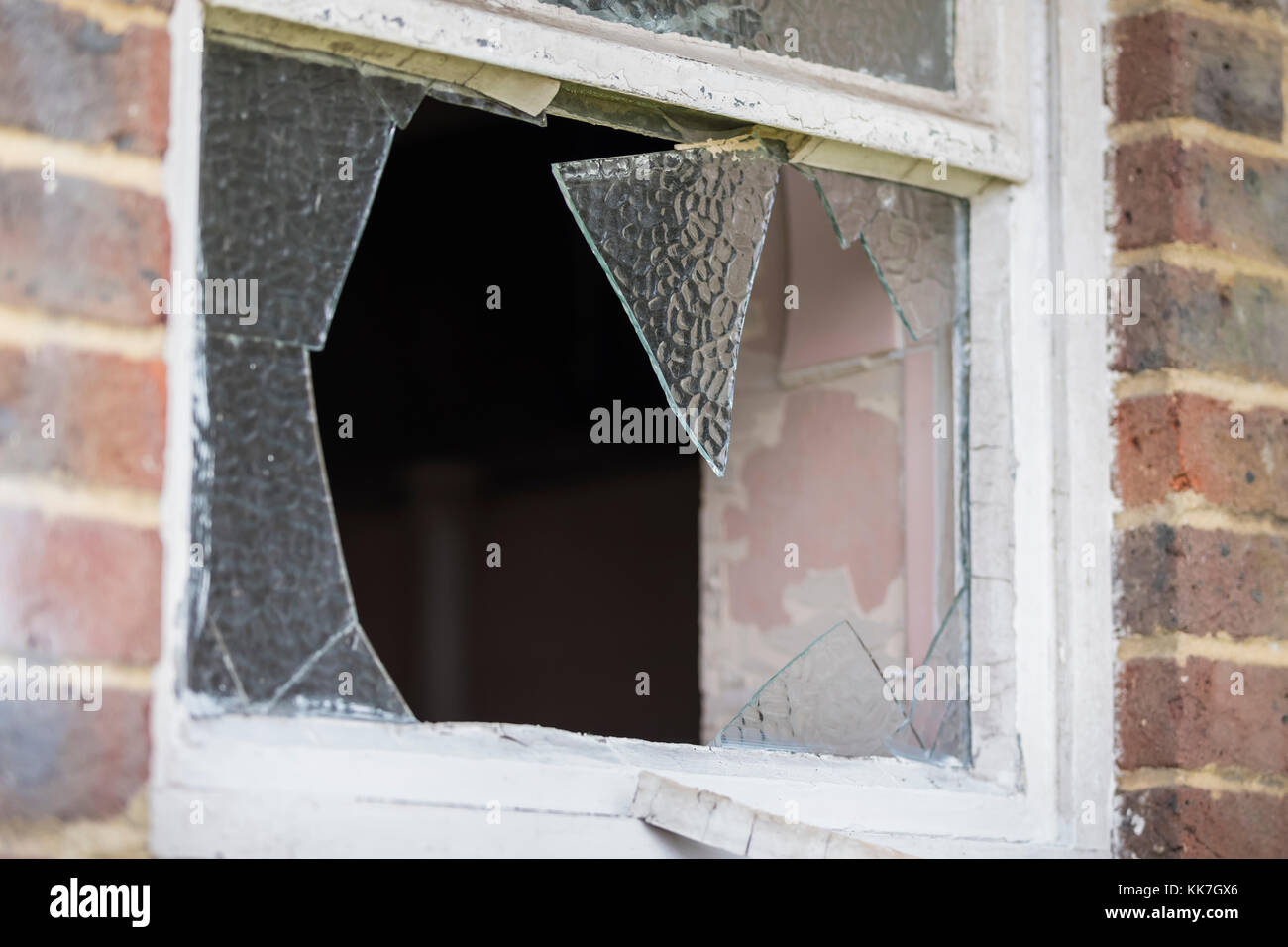 Vandelised building hi-res stock photography and images - Alamy