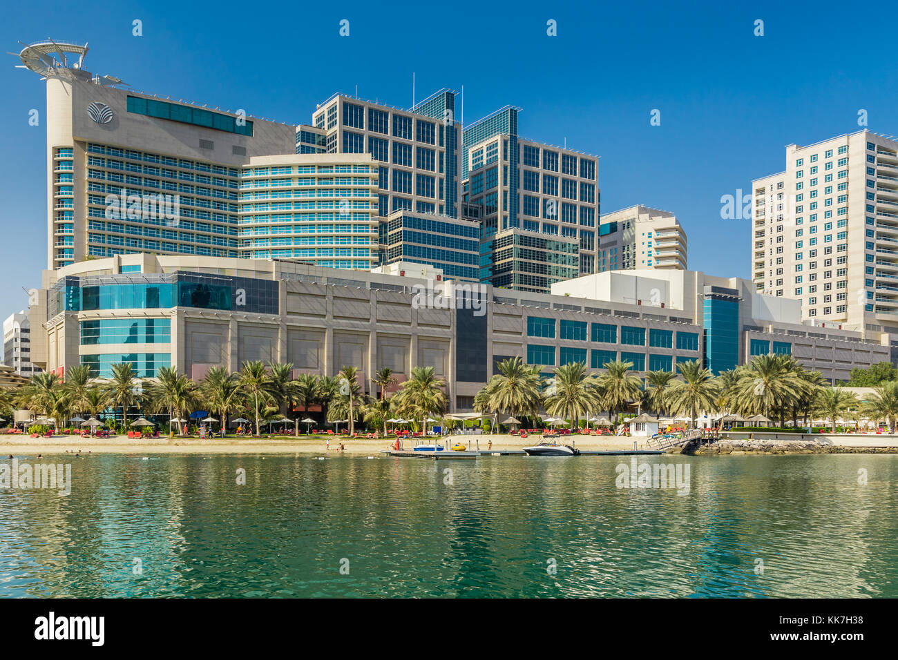 Abu dhabi beach resort hi-res stock photography and images - Alamy