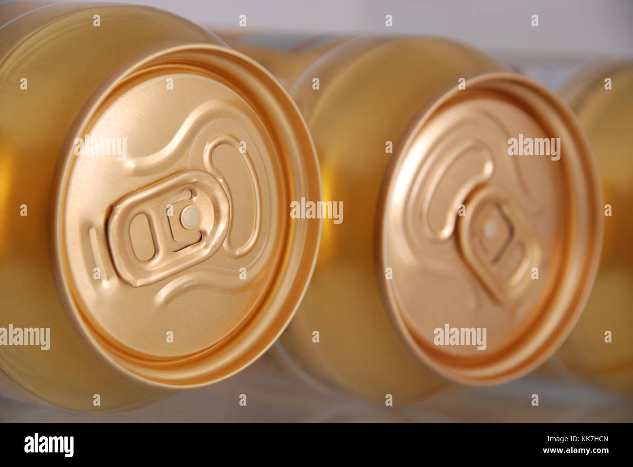 Metal beer cans background. Mass production background Stock Photo - Alamy