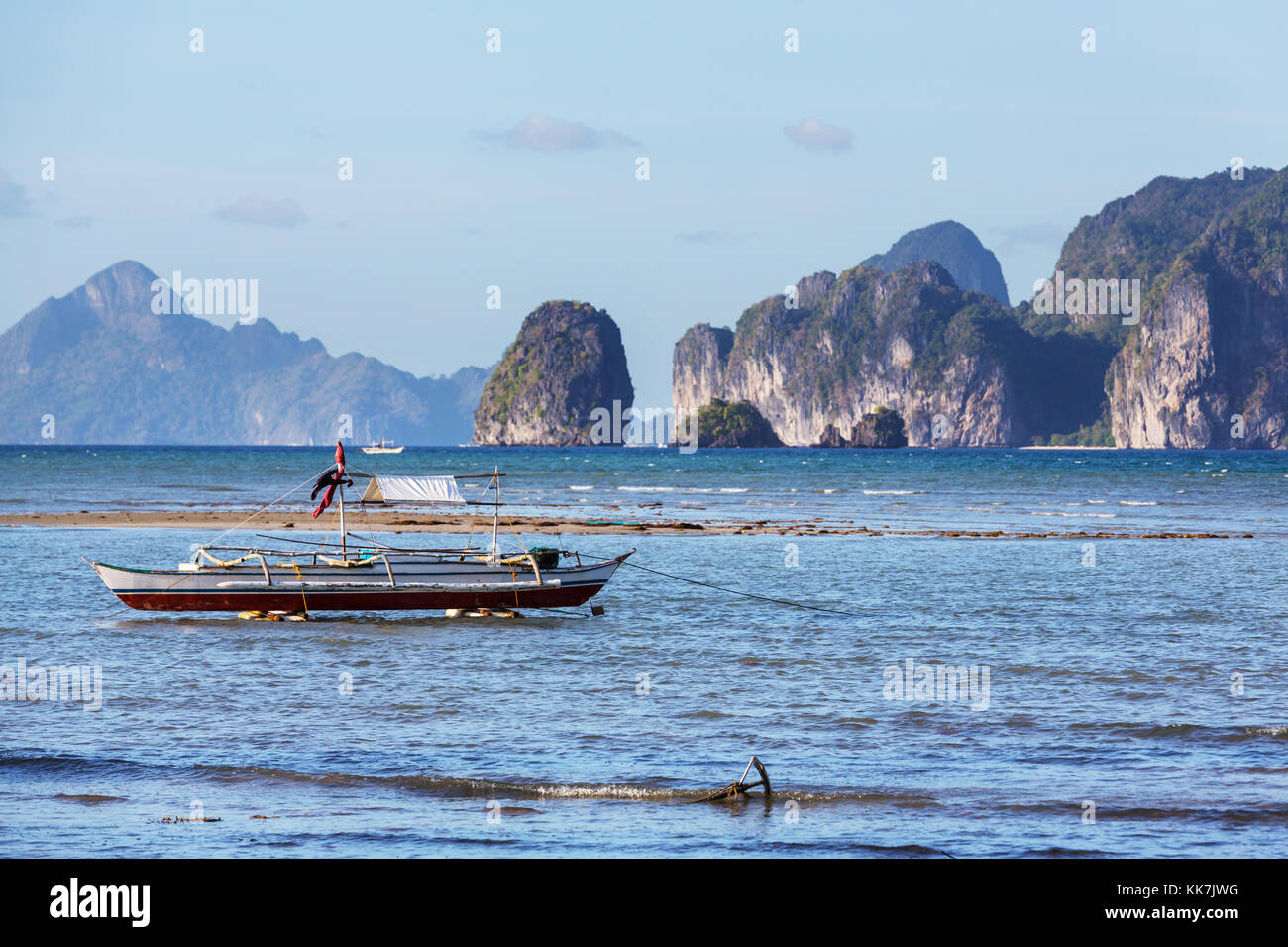 Traditional Philippino boat in the sea, Palawan island, Philippines ...