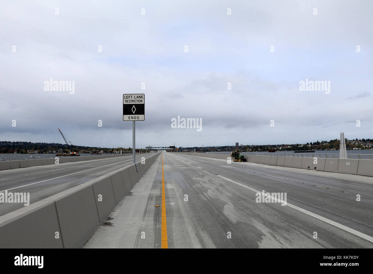 During the weekend closure, crews on the SR 520 Floating Bridge and ...