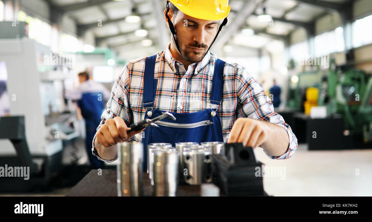 Quality control inspector hi-res stock photography and images - Alamy