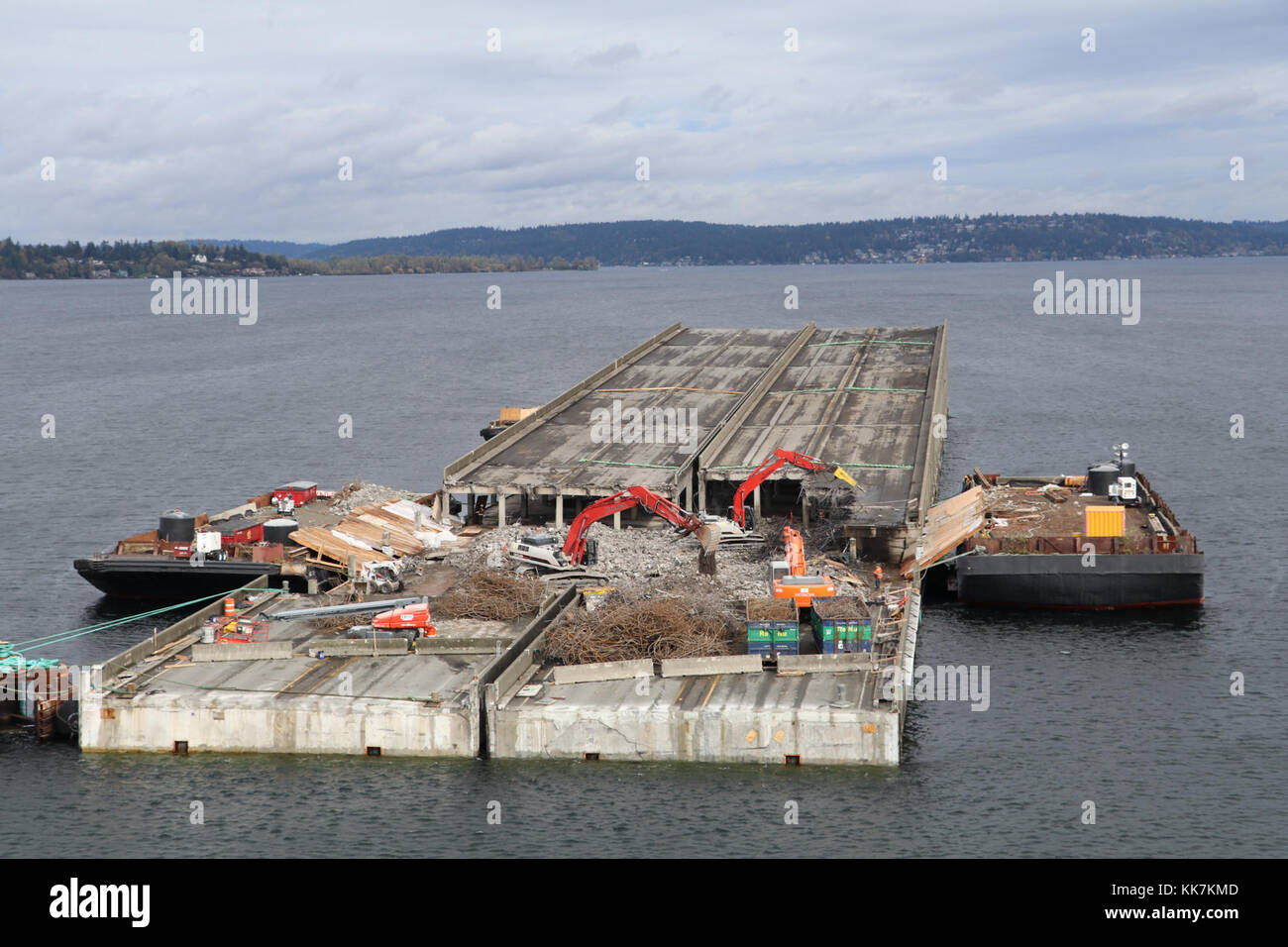During the Oct. 7 - 10 weekend closure, crews on the SR 520 Floating ...