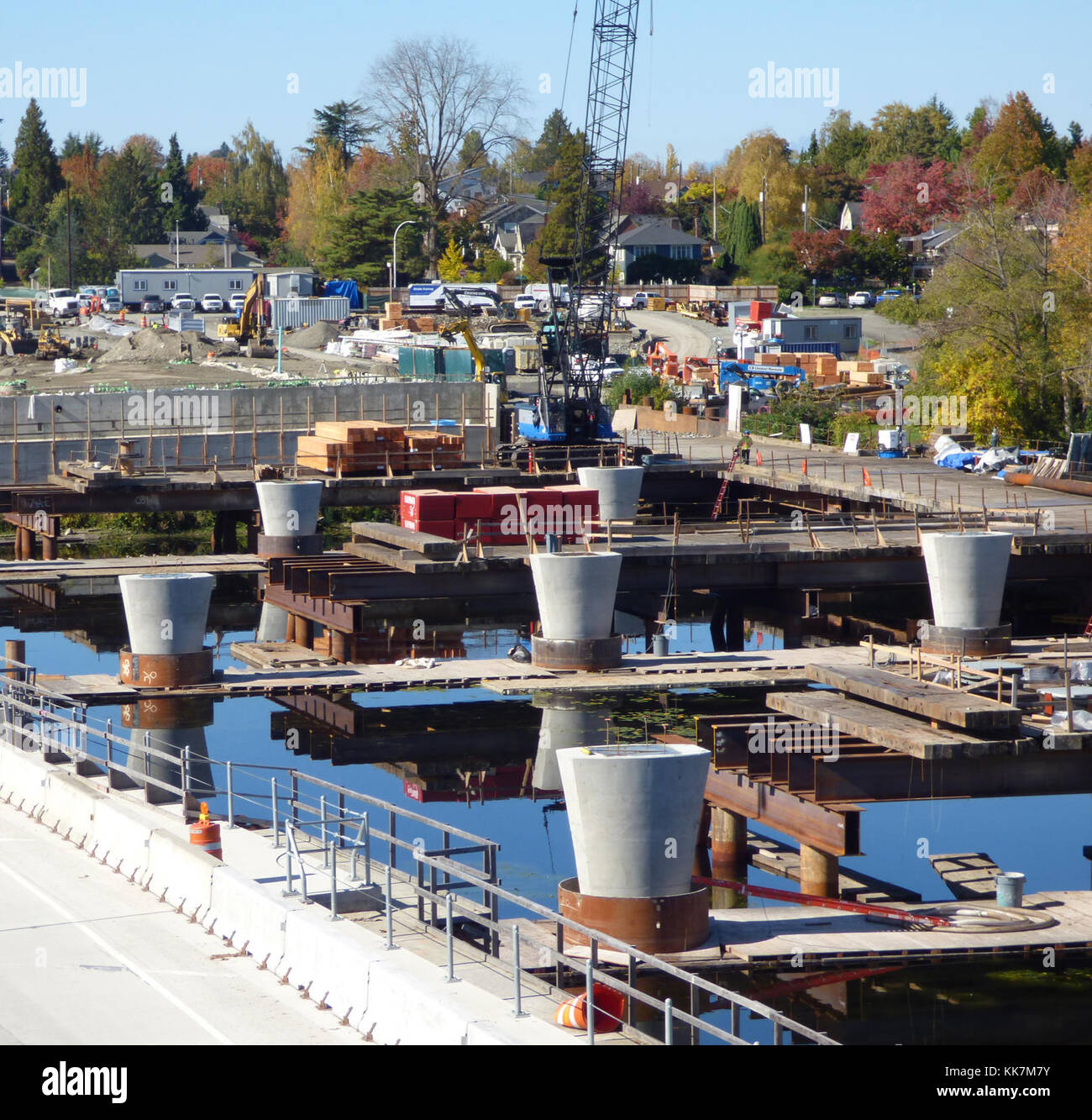 The last columns for the permanent SR 520 West Approach Bridge North ...