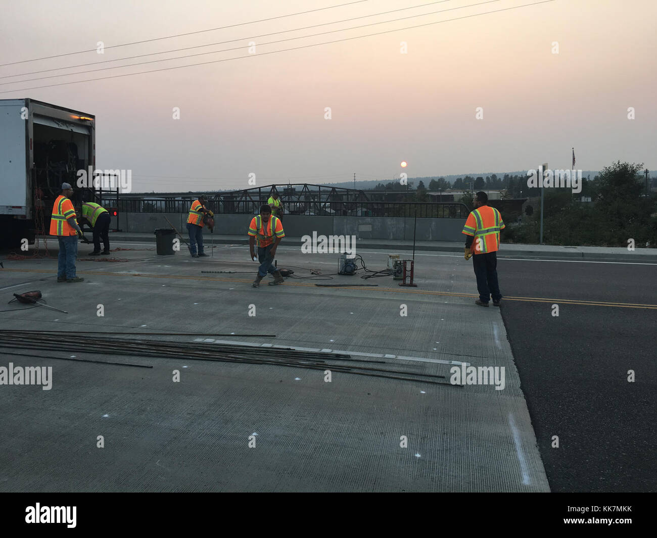 Contractor crews from URETEK USA worked with WSDOT bridge crews to ...