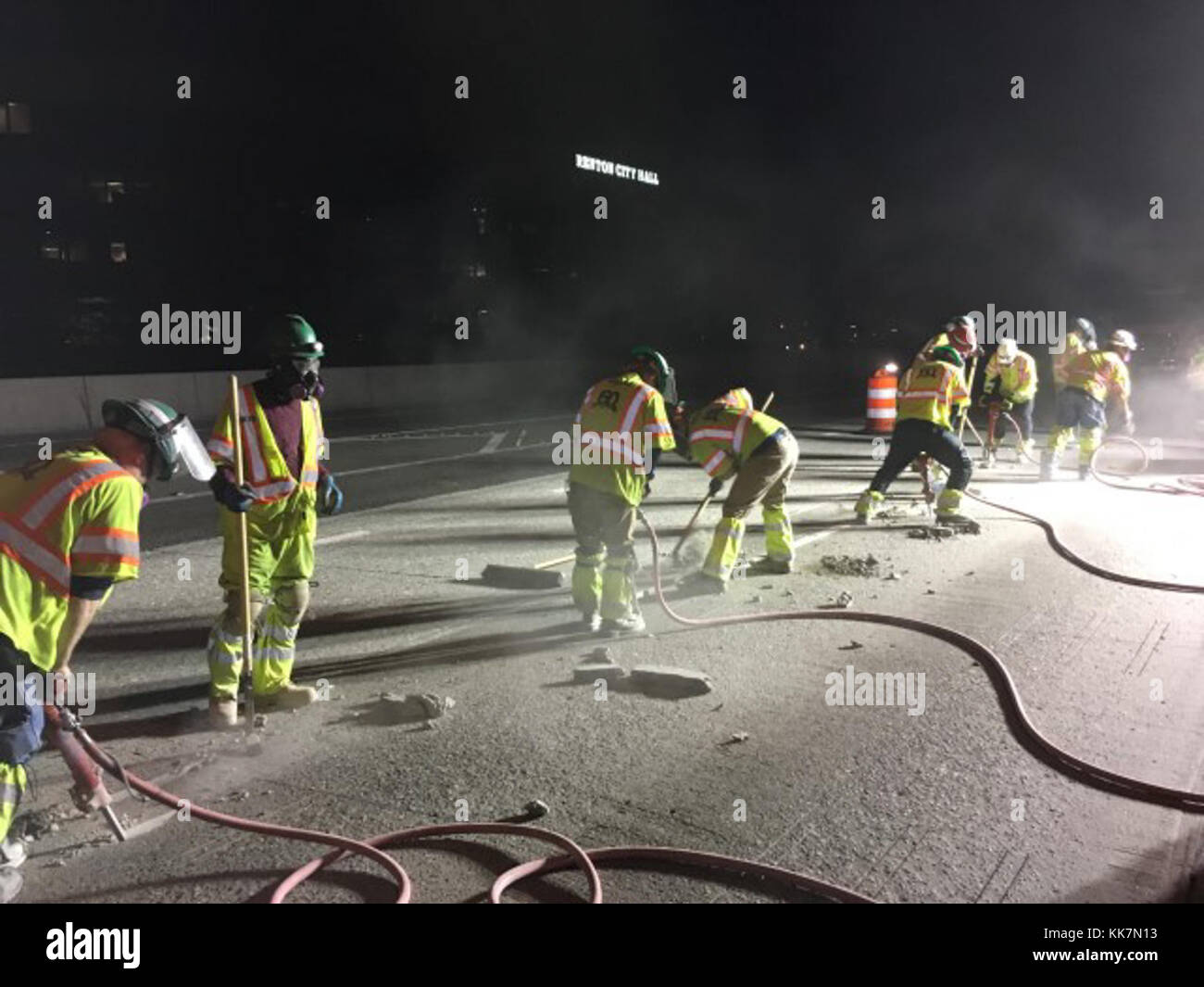 Crews install dowel bars on the left lanes of southbound I-405 on Sept ...