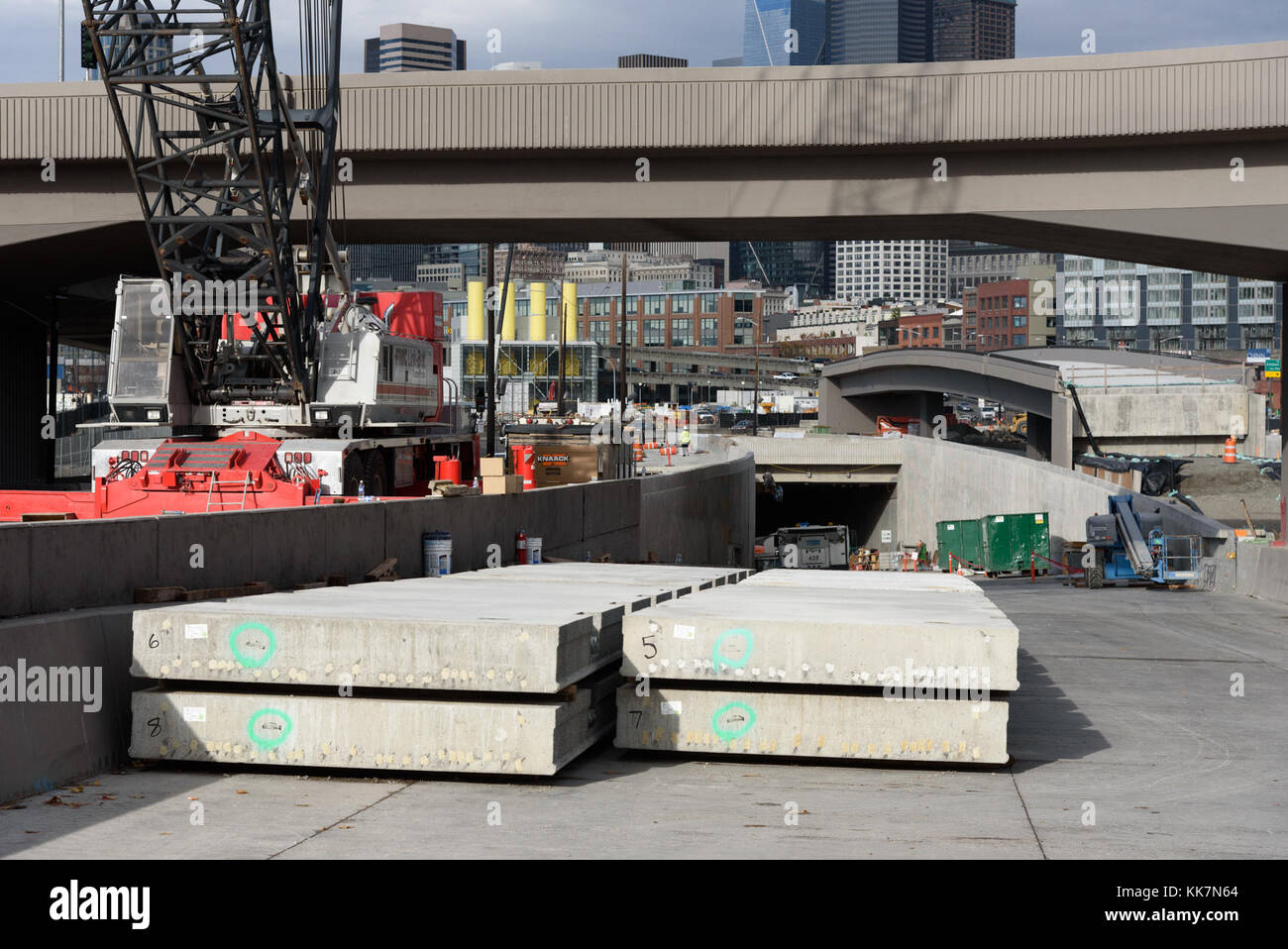 The first precast sections of the SR 99 northbound (lower) roadway have ...