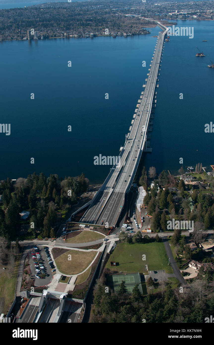 Sr 520 bridge and hov replacement program hi-res stock photography and ...