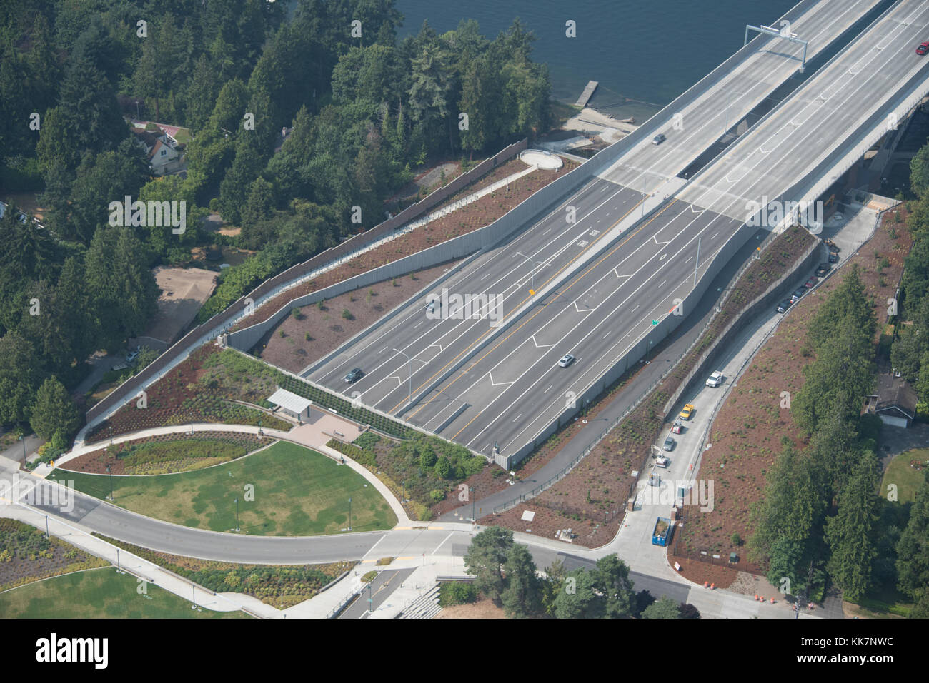 The SR 520 Viewpoint Trail, with an oval-shaped viewing platform seen ...