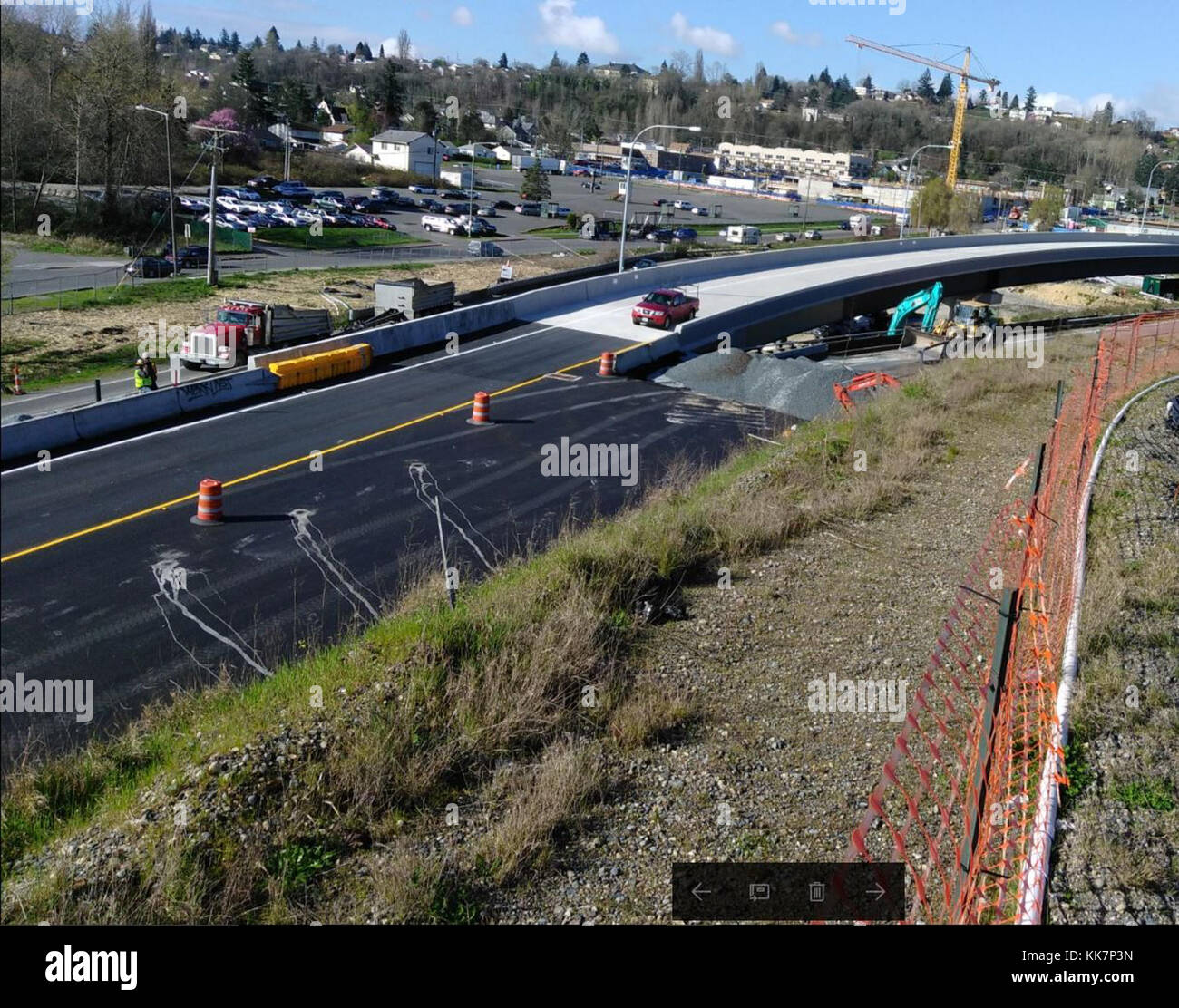 New northbound I-5 exit to northbound SR 167 (River Road) 32999787064 o ...