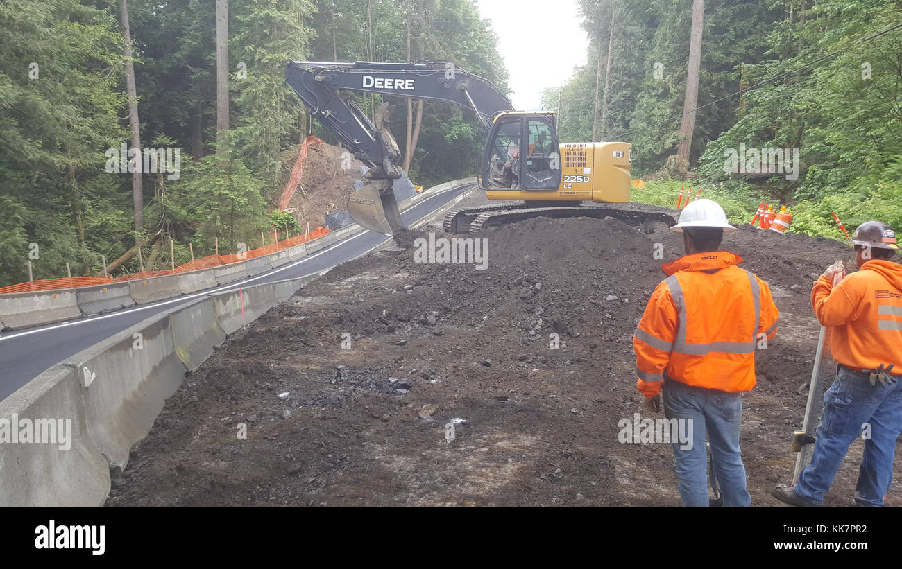 Building a bypass lane, to build a new bridge 35042855744 o Stock Photo ...