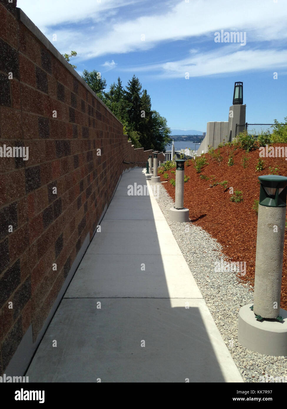 Trail users can access the new SR 520 Viewpoint Trail from the ...