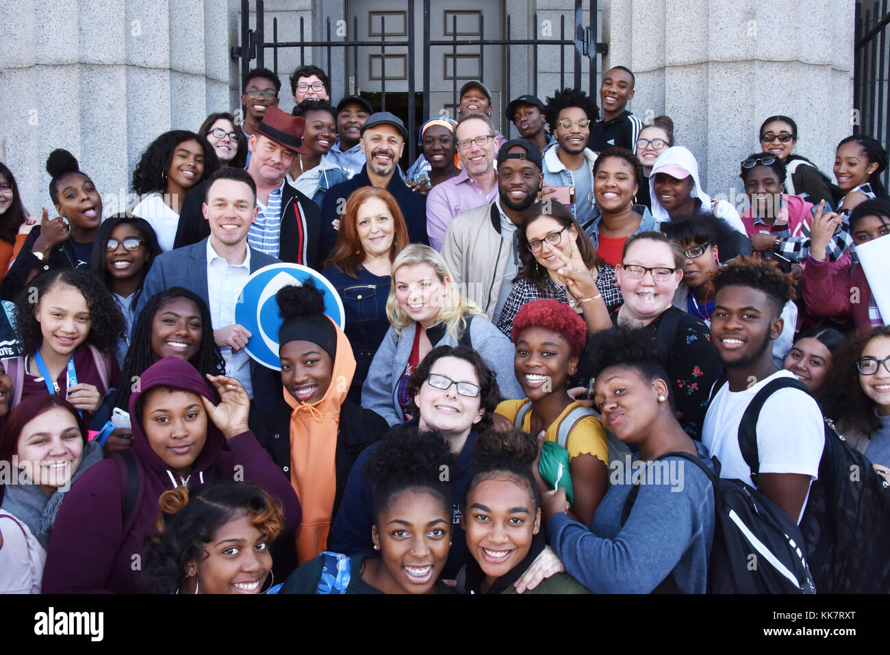 'Superior Donuts' cast visits Philadelphia High School for the Creative ...