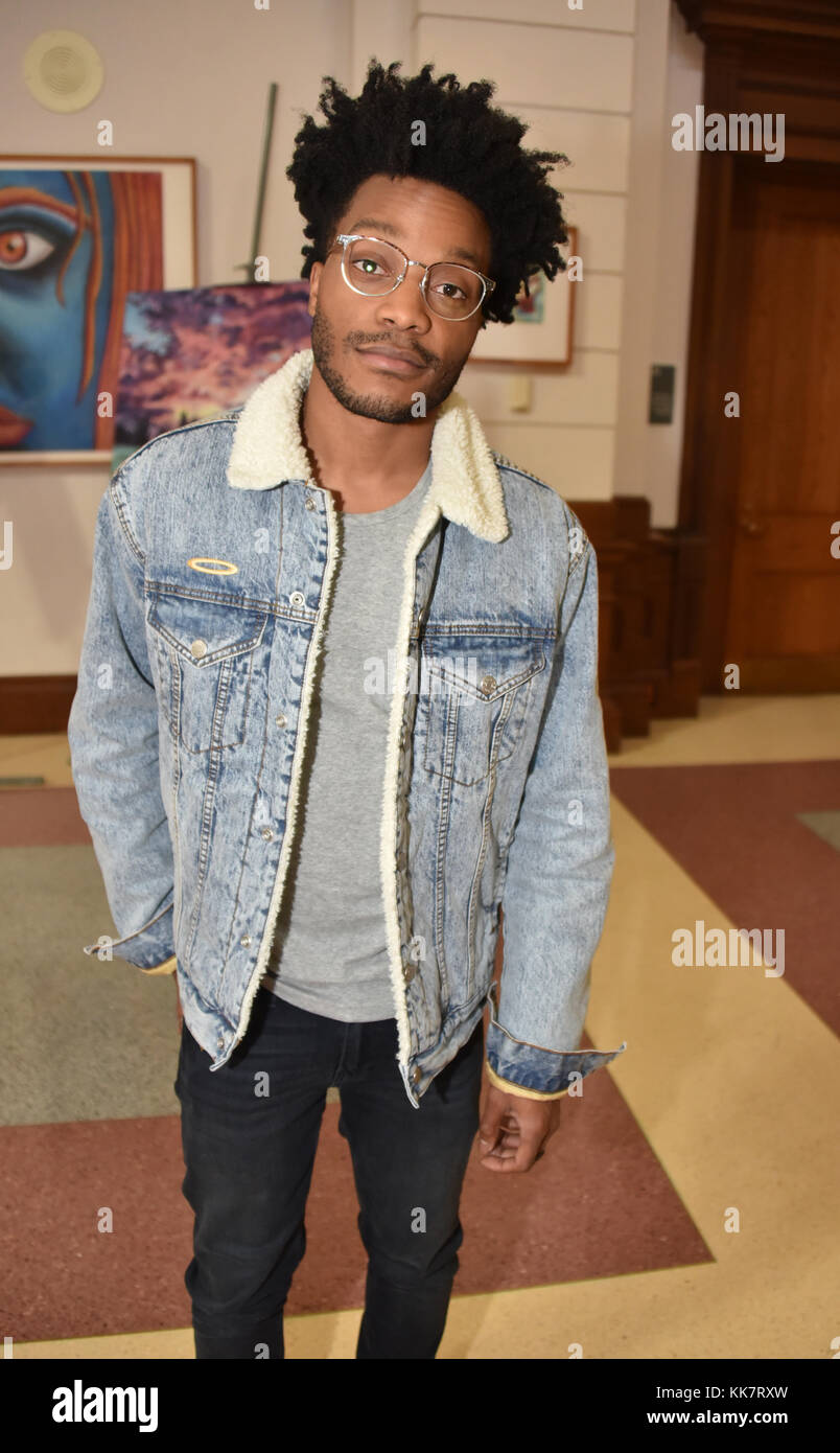 'Superior Donuts' cast visits Philadelphia High School for the Creative ...