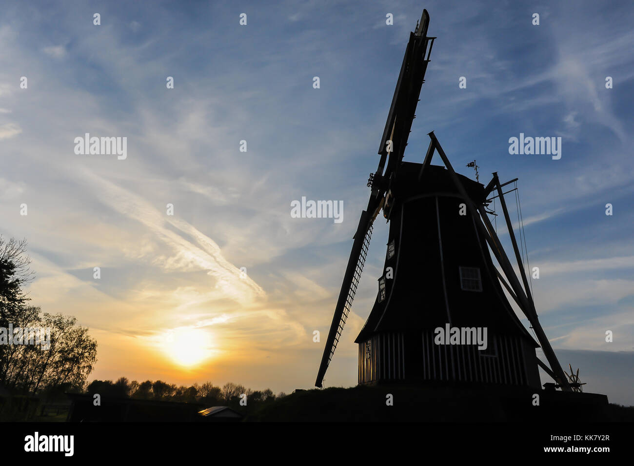 Netherlands silhouette hi-res stock photography and images - Alamy