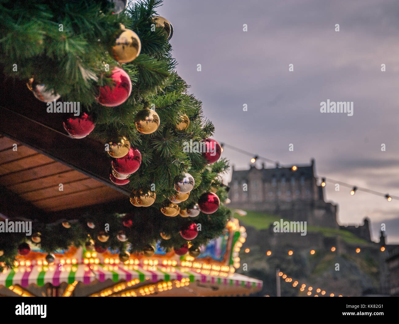Edinburgh Castle Christmas Market High Resolution Stock Photography and ...