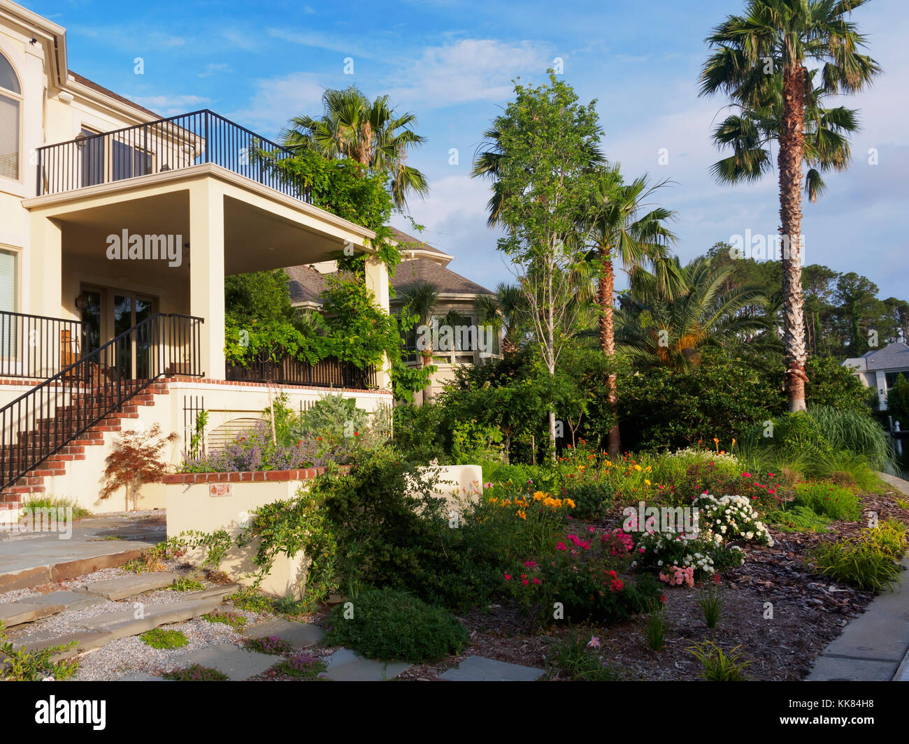 South Carolina garden in May Stock Photo - Alamy