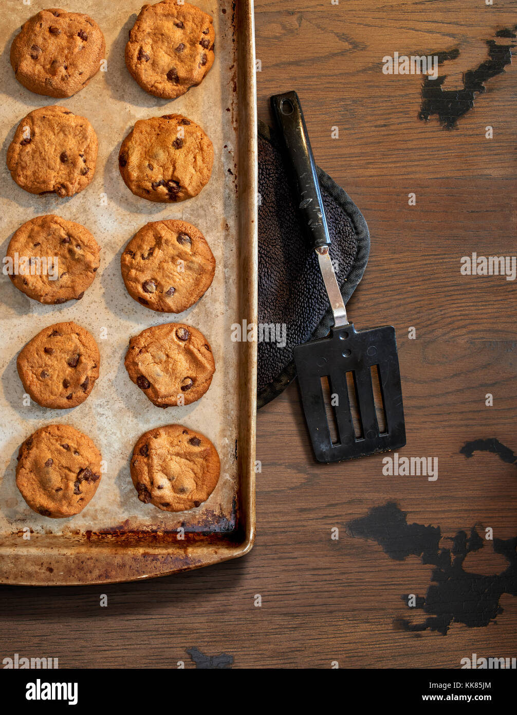 Warm cookies from oven hi-res stock photography and images - Alamy