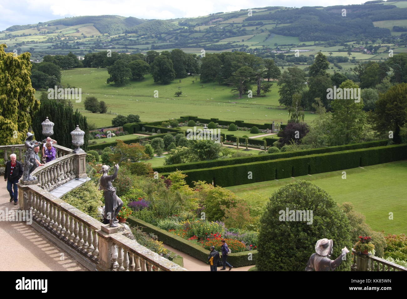 Powis castle 13th century hi-res stock photography and images - Alamy
