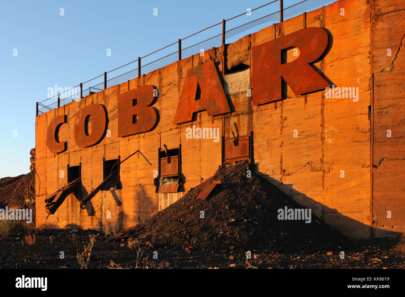 The Sign That Greets Travellers to Cobar, Barrier Highway, Cobar, New ...