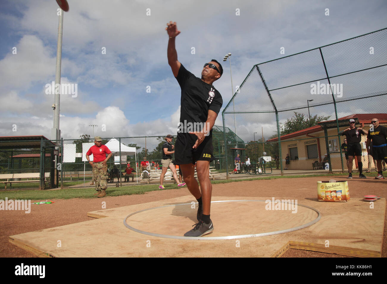 U.S. Army Sgt. First Class Wilson Naboa competes in the Open Men's Disc ...