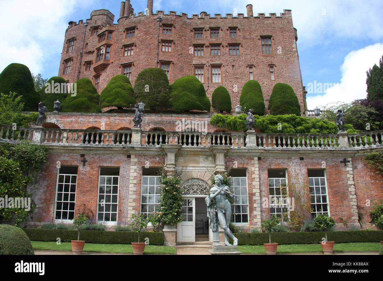 Powis castle 13th century hi-res stock photography and images - Alamy