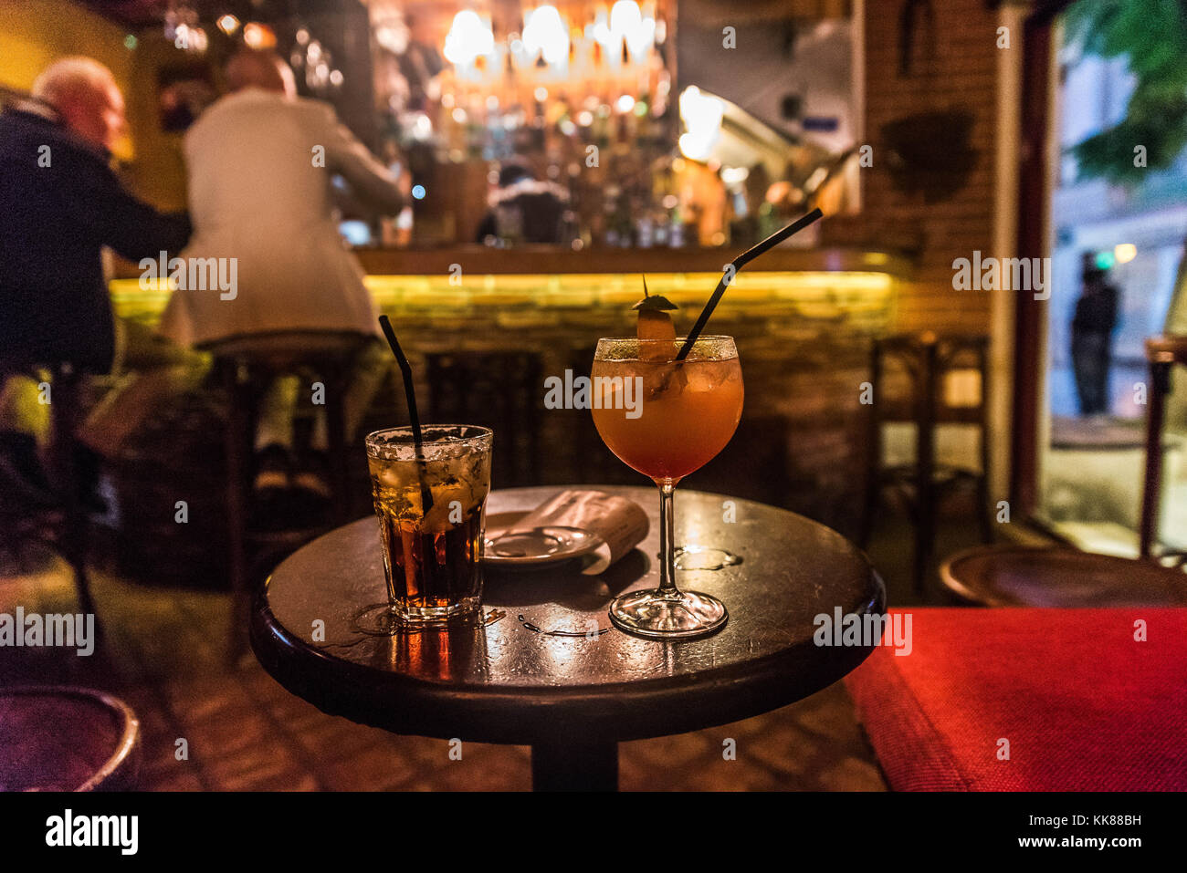 Cocktails for two Stock Photo - Alamy