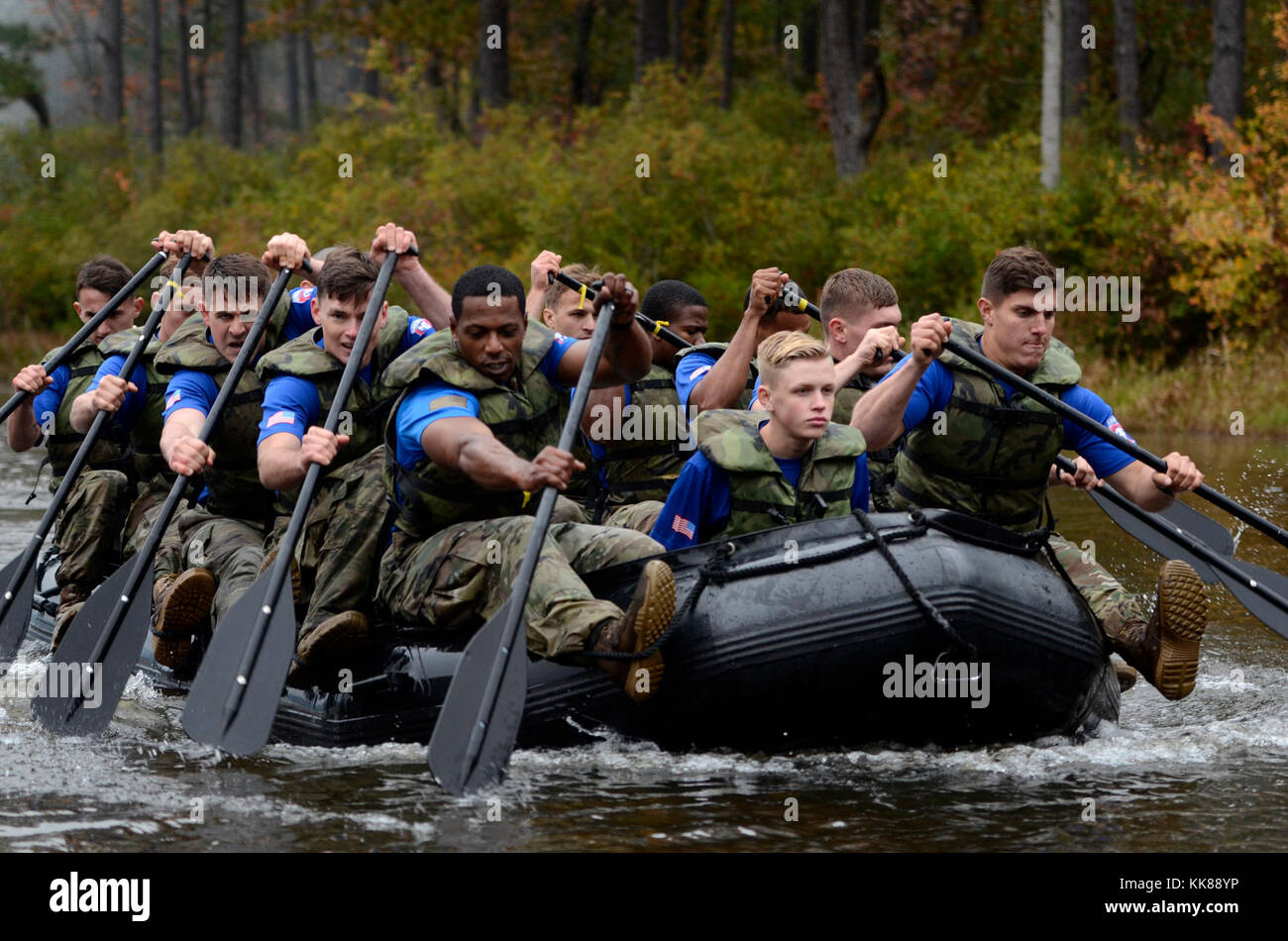 Paratroopers assigned to the 307th Brigade Engineer Battalion, 3rd ...