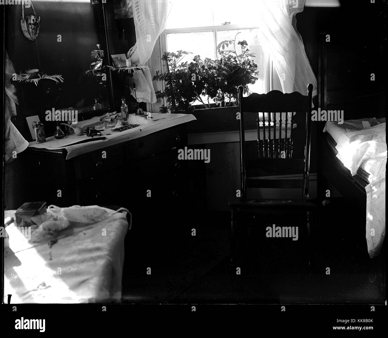 1917 house hi-res stock photography and images - Alamy