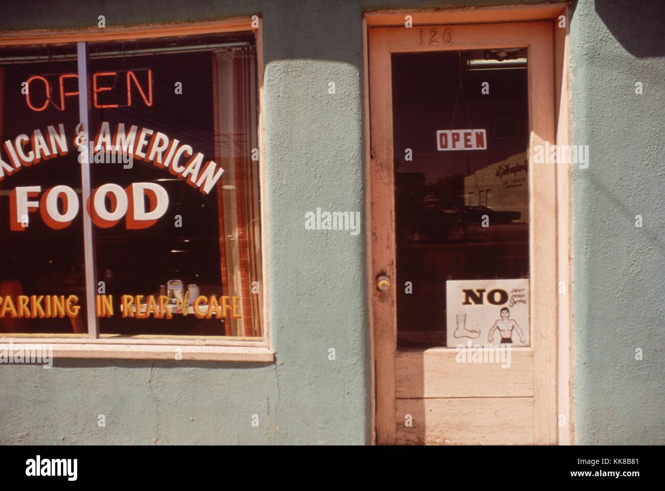 Local Restaurant in Holbrook, Arizona. Image courtesy National Archives ...