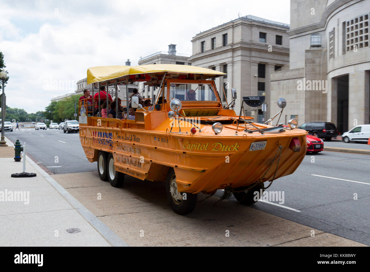 Dc duck tour hi-res stock photography and images - Alamy